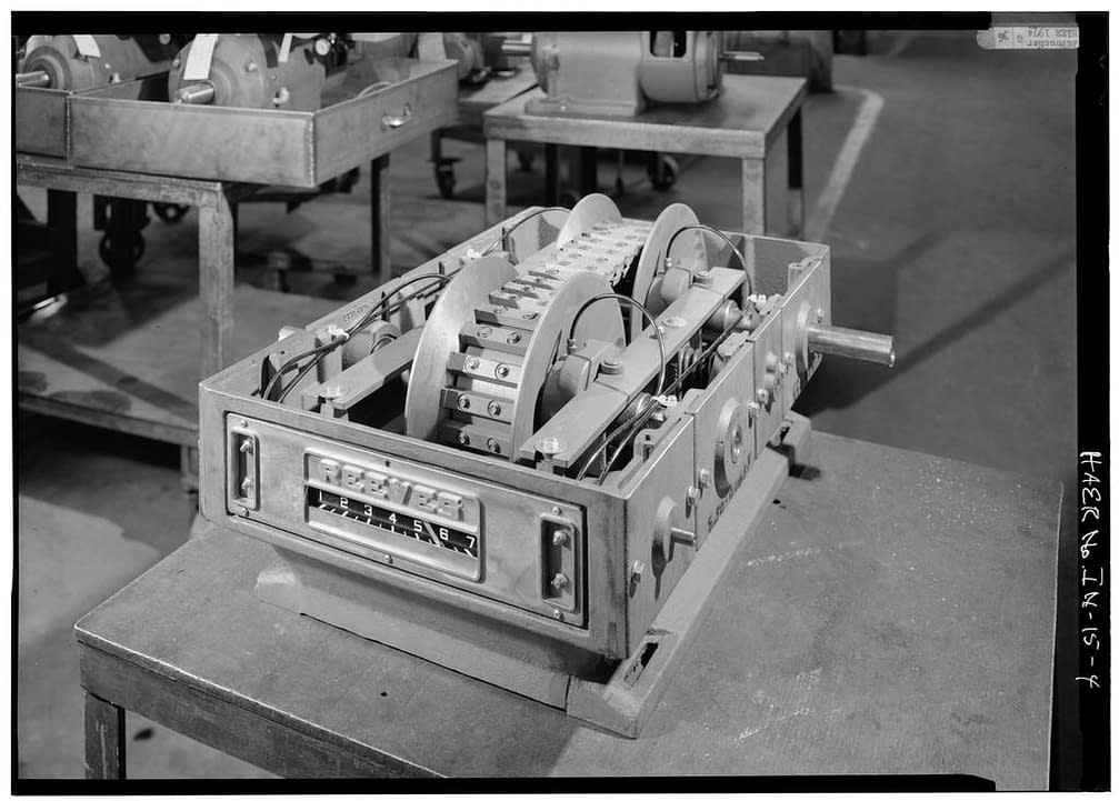 History of the Wood-Block Belt Transmission | Conveyer & Caster