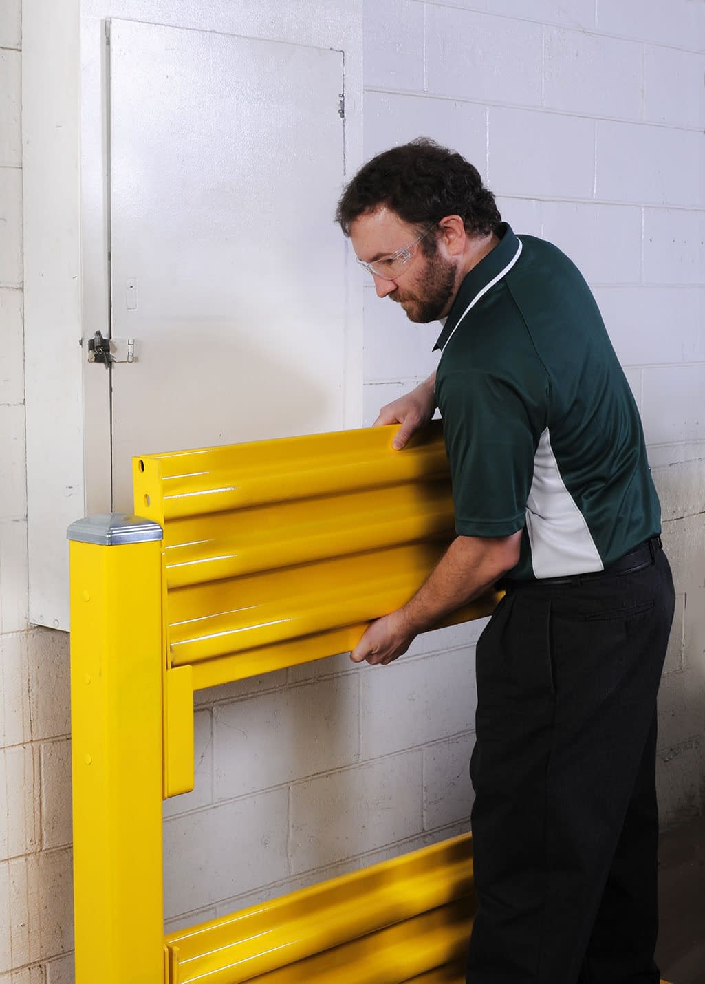 Separate Employees & Lift Taffic with Guardrails | Conveyer & Caster